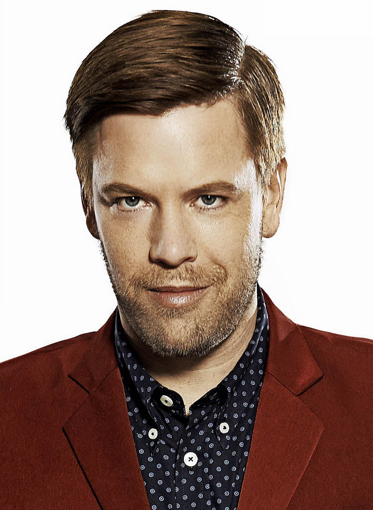 Swing: Tom Gaebel singt Sinatra-Klassiker im Europa-Park - Badische ...