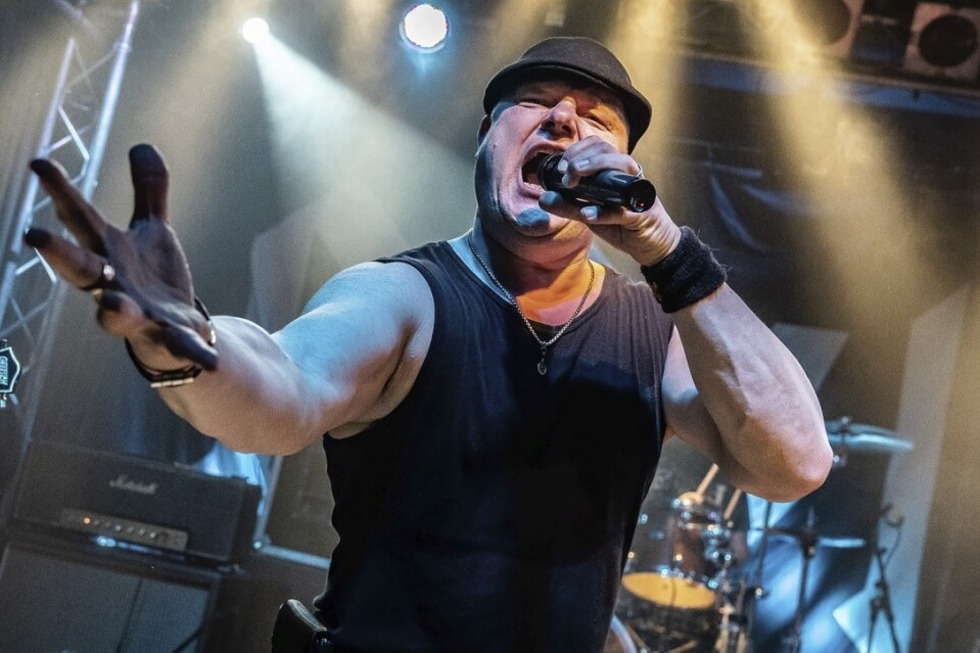 Tribute: Atze/Datze geben hre Premiere mit neuem Sänger in der ...